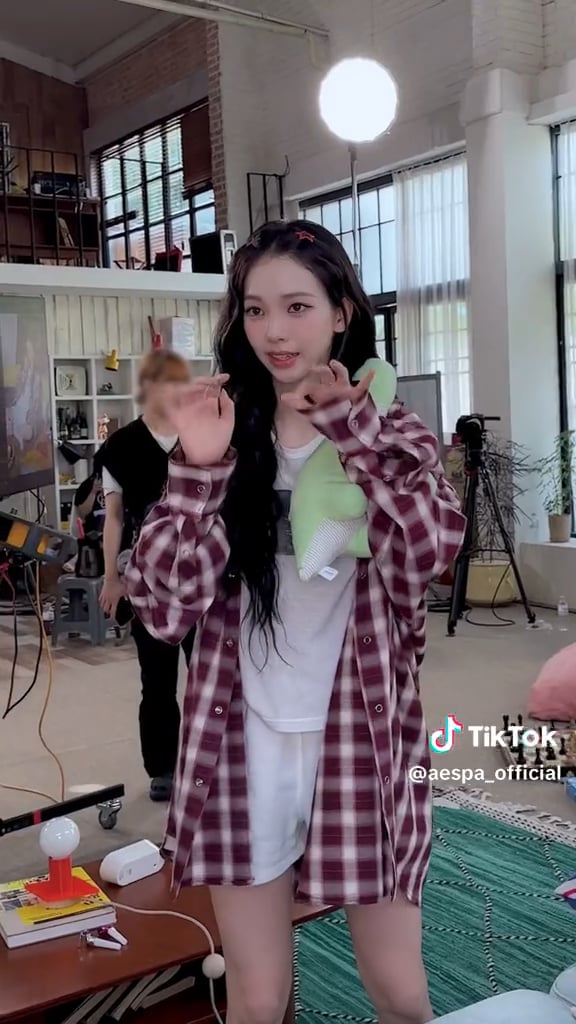 230814 aespa TikTok Update with Karina & Giselle - AESPA CLUB